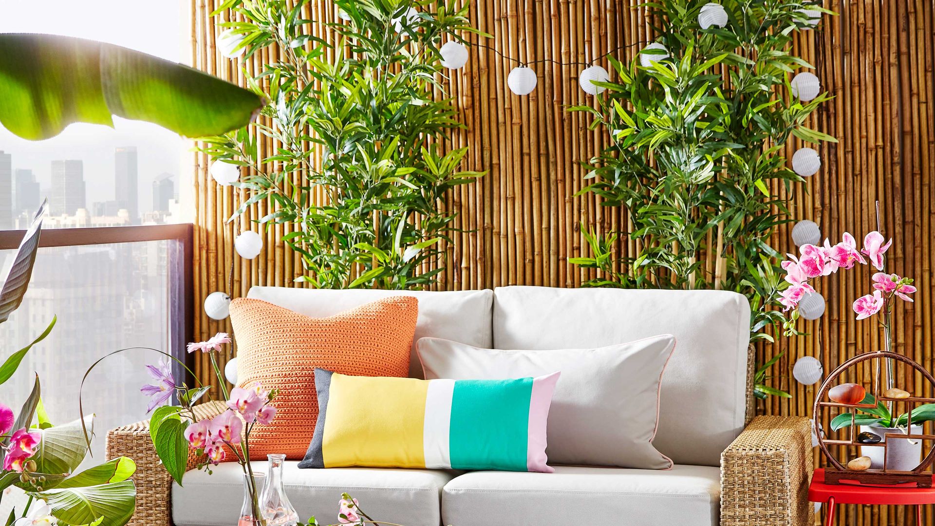 24 balcony lighting ideas to make a cozy outdoor atmosphere | Gardeningetc