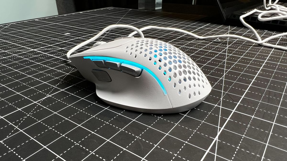 Glorious Model I 2 Wireless gaming mouse review | PC Gamer