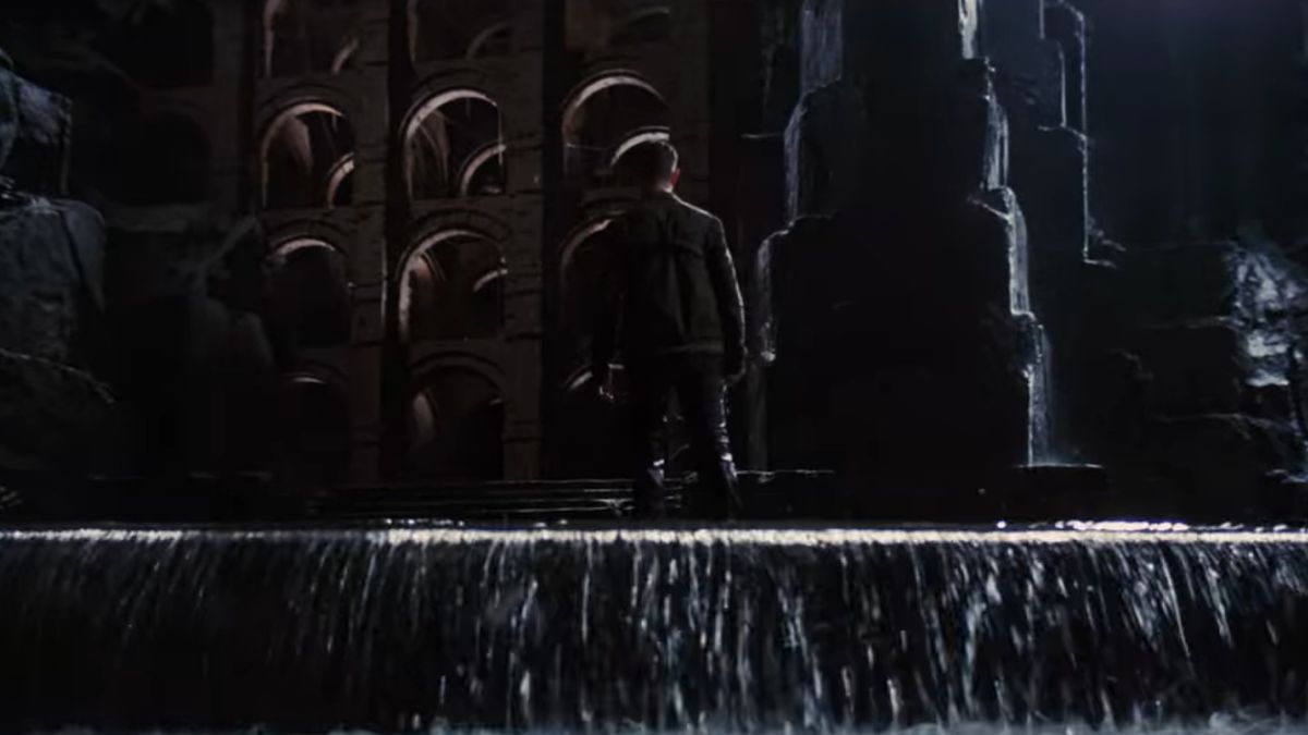 The Dark Knight Rises Ending: What Happens To Batman, Gotham And John ...