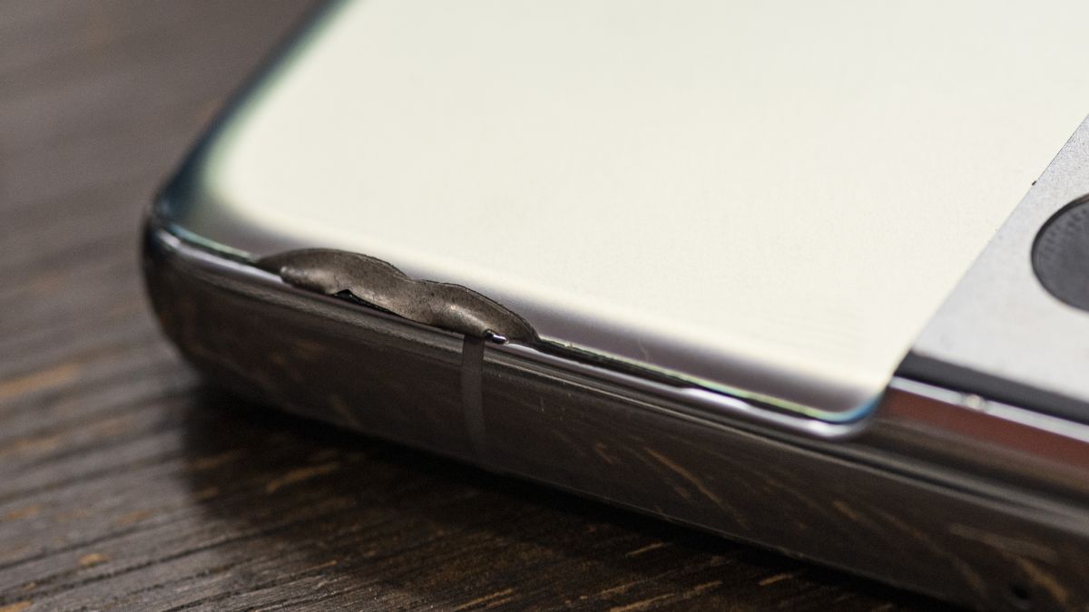 I almost didn't screw up the self-repair on my Samsung Galaxy S21 Ultra ...