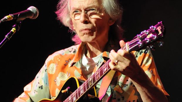 Interview: Five Questions with Steve Howe of Yes | Guitar World