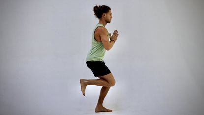 An expert trainer recommends these 10 yoga moves to strengthen your ...