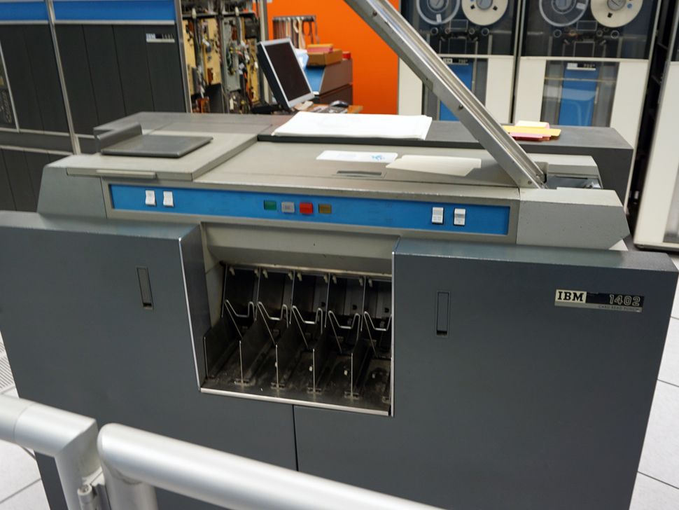 IBM Starts Making Computers (1953) - A Computer History Timeline