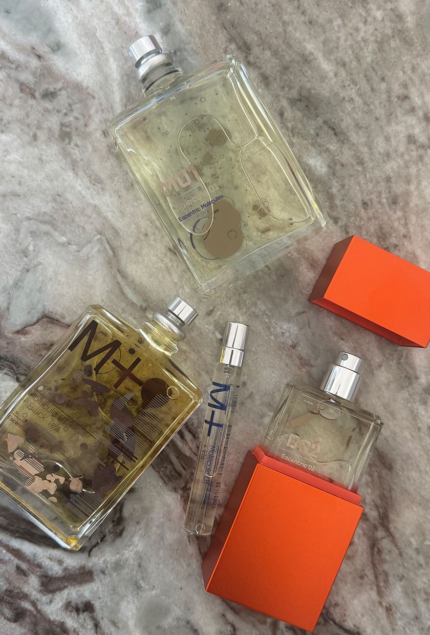 7 Best Escentric Molecules Perfumes Adored by Editors | Who What Wear