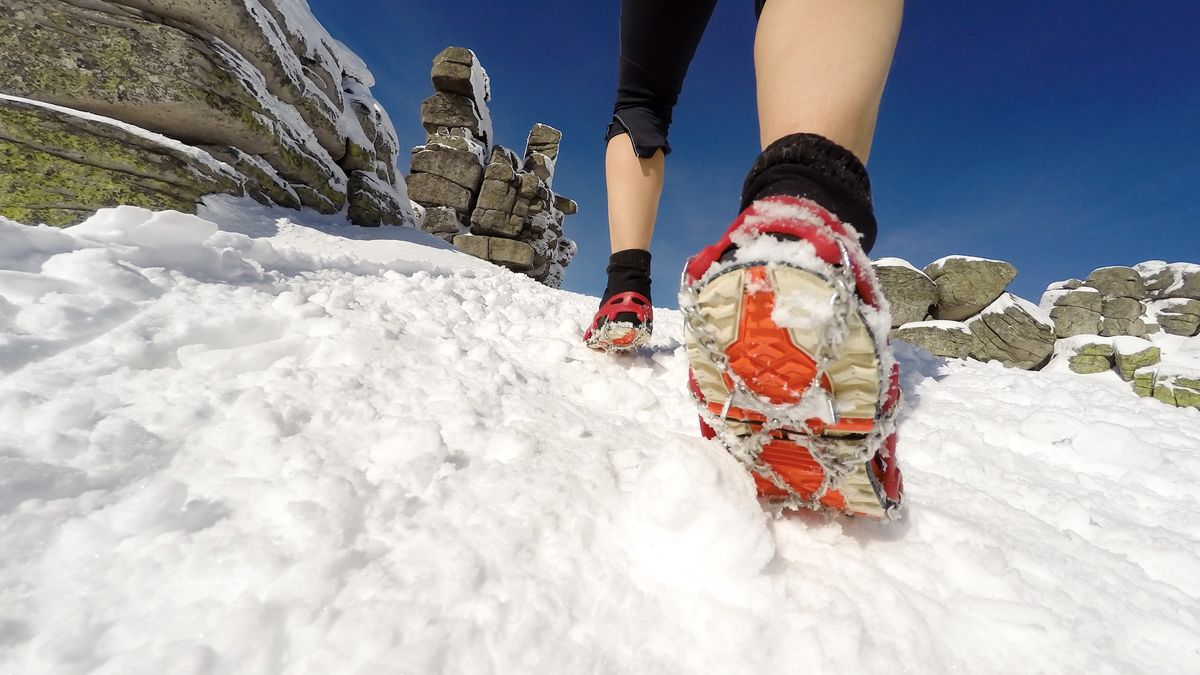 A guide to running on ice – and tips on running in the snow | Advnture