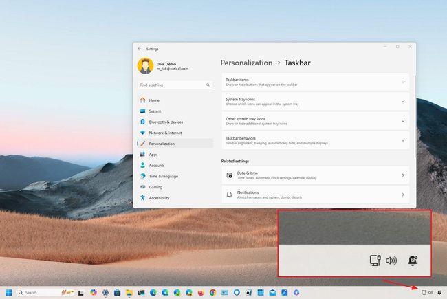 5 settings I always change to declutter the System Tray on Windows 11 ...