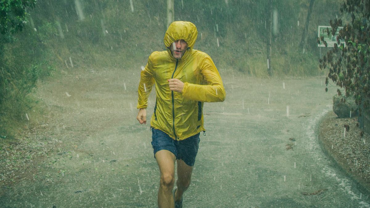 Best lightweight running jackets: waterproofs for running | Advnture