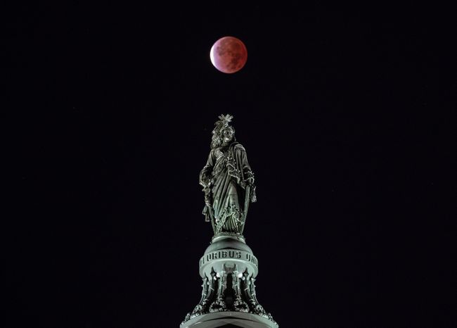 Amazing photos of the longest partial moon eclipse in 580 years | Space