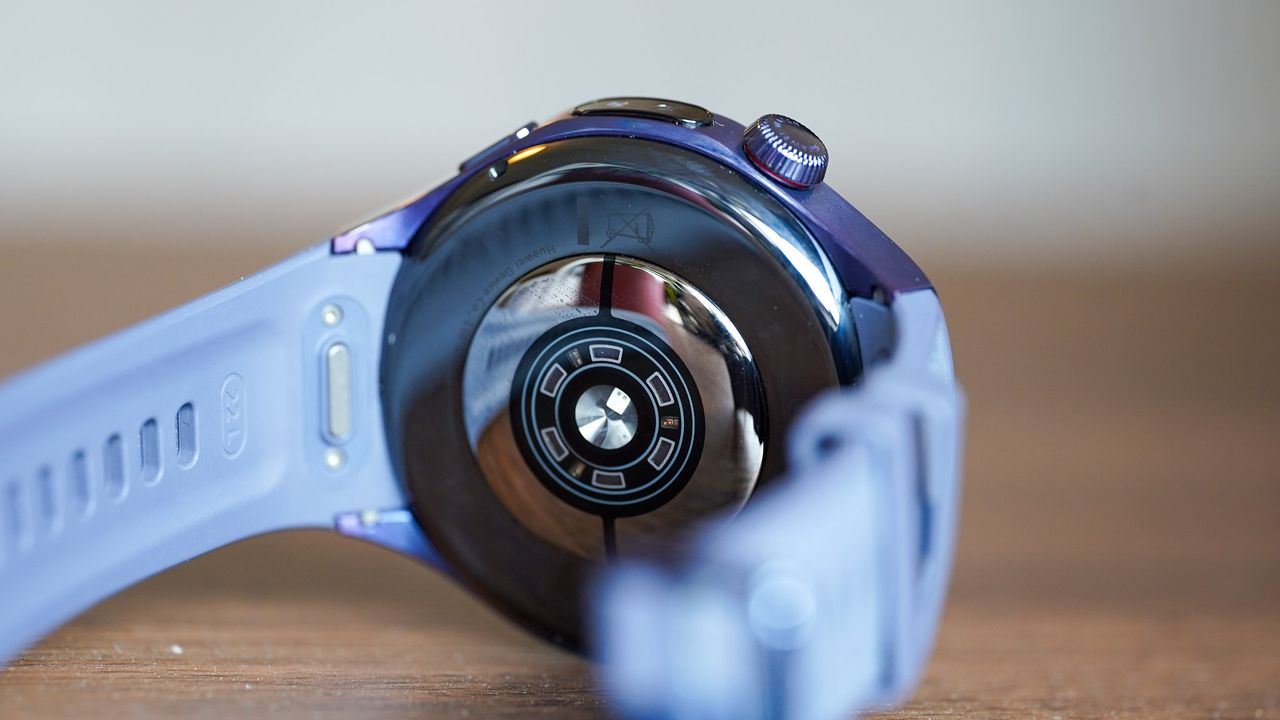 Huawei Watch 5 review: smarter tracking starts at your fingertip | T3