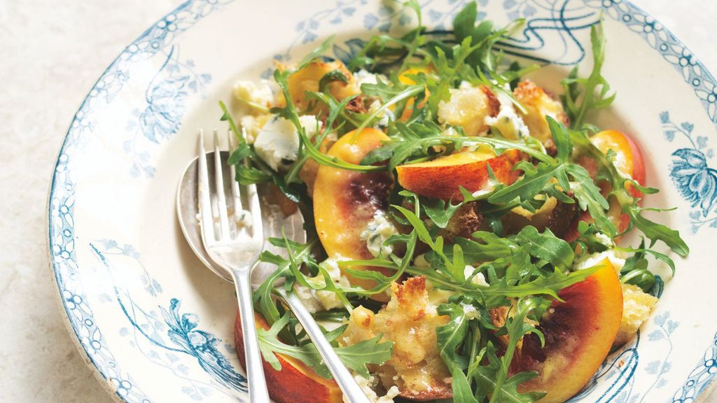 Blue cheese and nectarine salad | Homes and Gardens