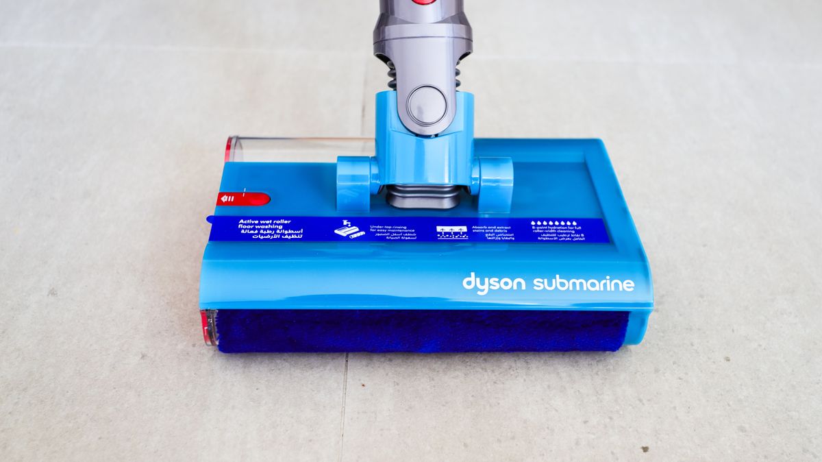 Dyson V15s Detect Submarine review: does Dyson's only vacuum-mop sink ...