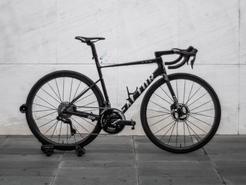 Brand new Factor O2 VAM spied at the Tour de France | Cyclingnews