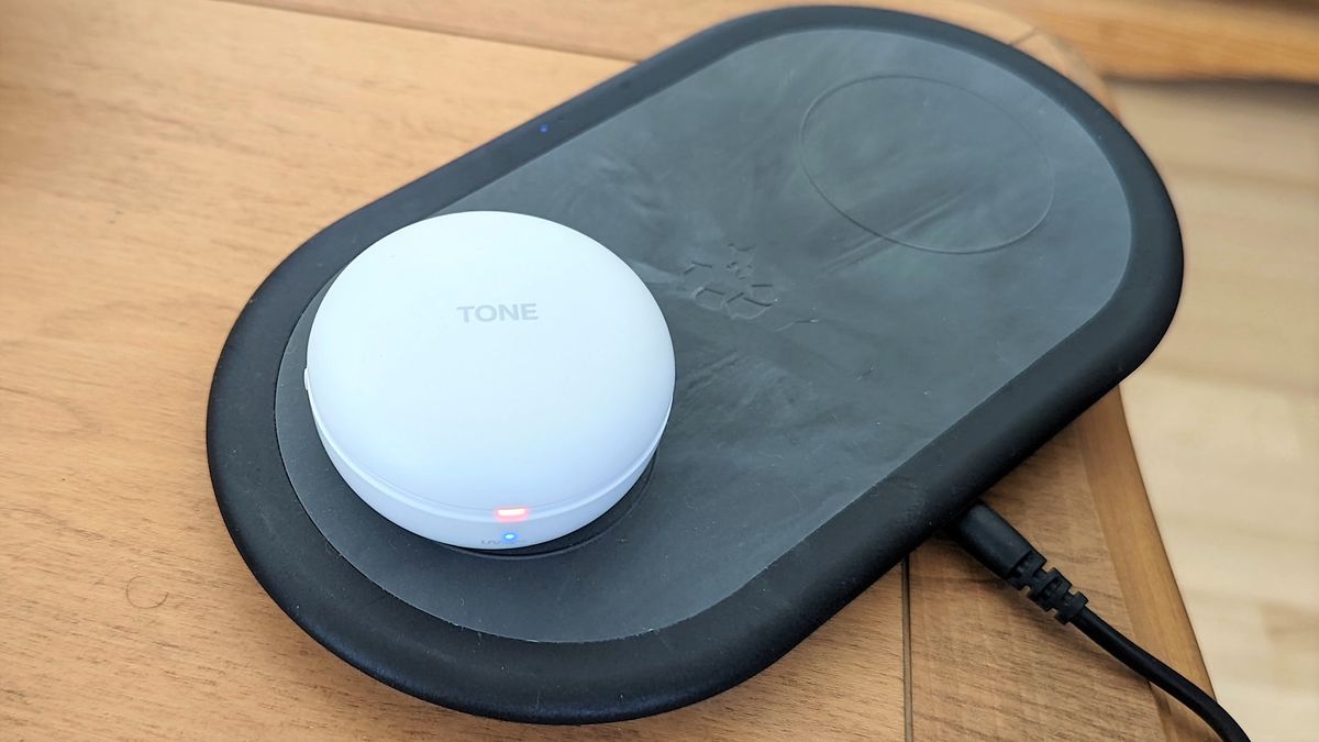 LG Tone Free T90 review: Excellent-sounding buds that clean themselves ...