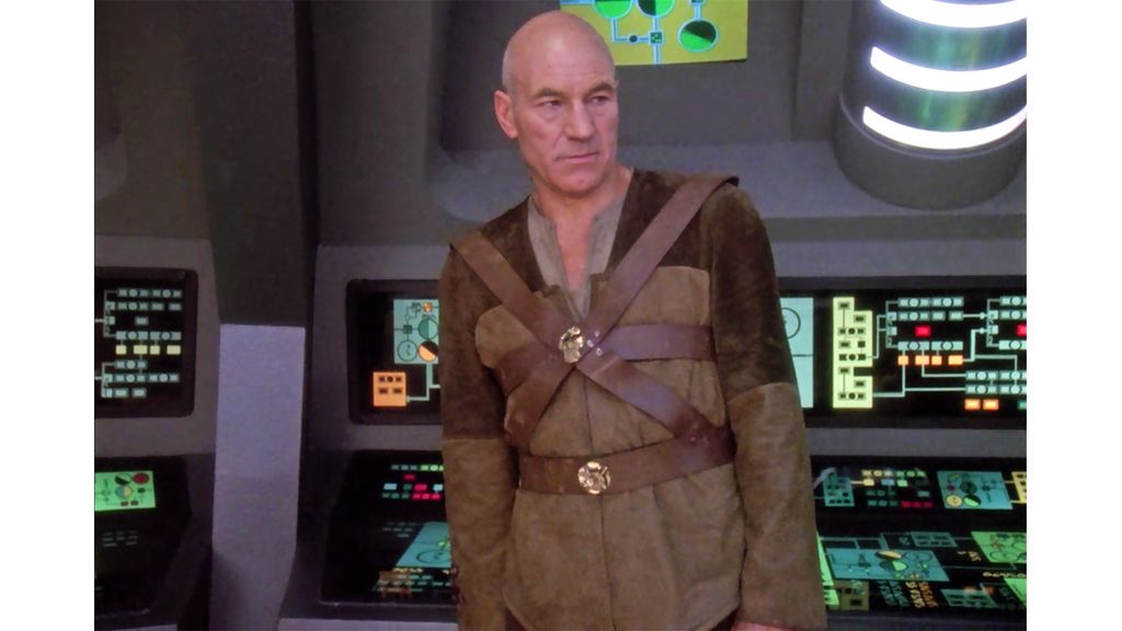 'Star Trek' Captain's Couture: Picard's 15 Most Memorable TNG Outfits ...