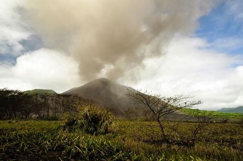 The World's Five Most Active Volcanoes | Live Science