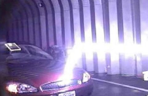 Army Looks to Strike Foes with Lightning Weapon | Live Science