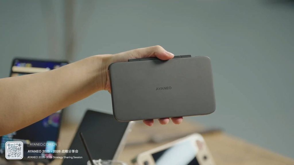 Ayaneo just announced the "world's first flip dual-screen Android ...