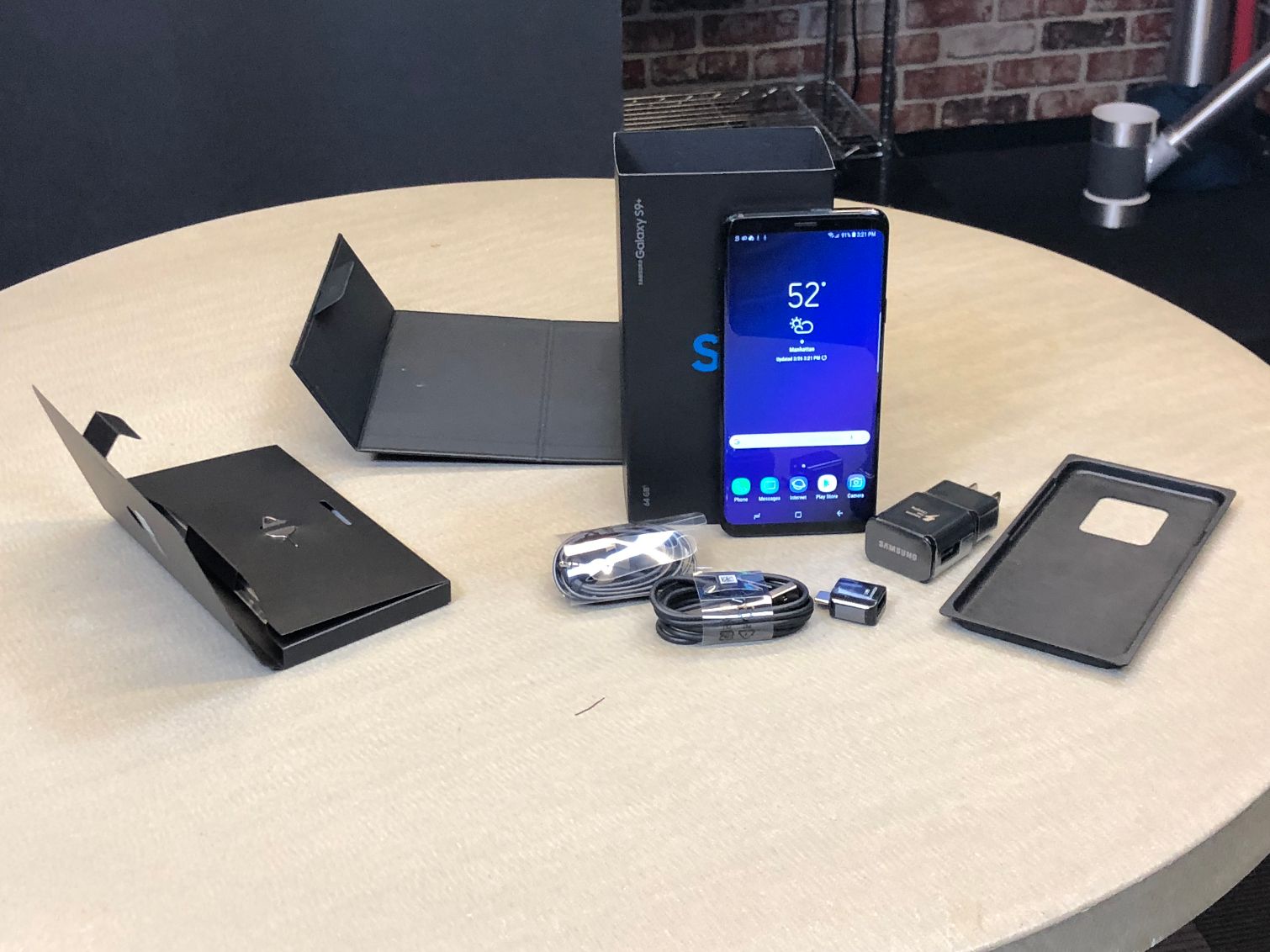 Galaxy S9+ Unboxing: What You Get and First Impressions | Tom's Guide