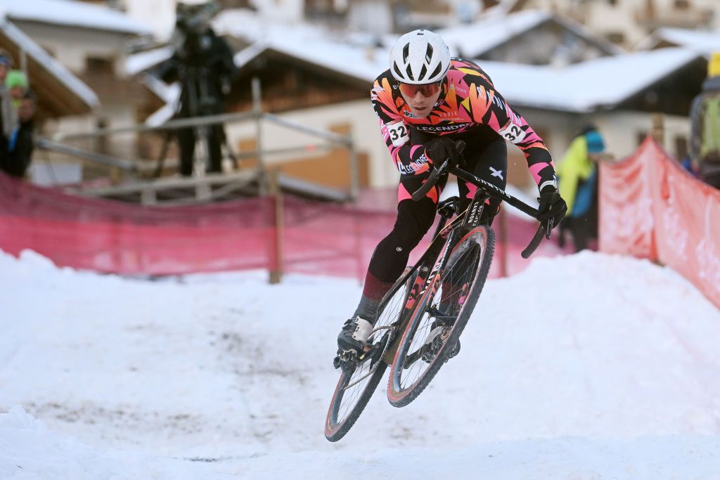 Vanthourenhout wins Val di Sole World Cup | Cyclingnews