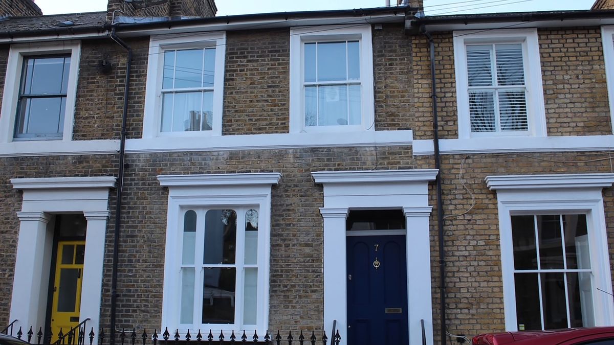 Complete guide to sash windows: Styles, costs, pros and cons | Homebuilding
