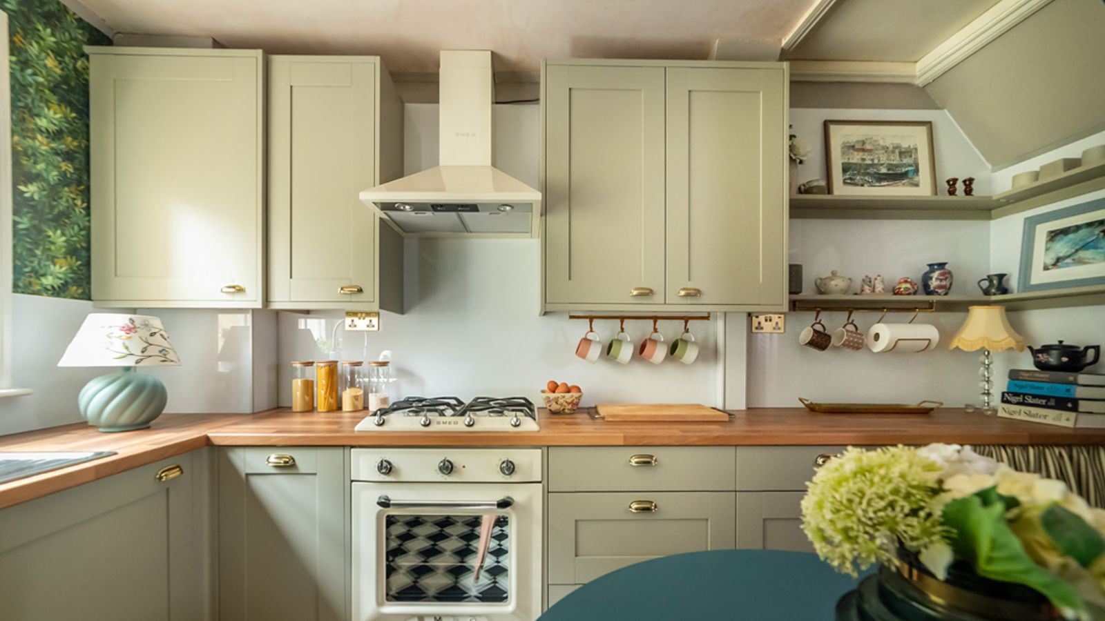 The best appliances for small kitchens according to experts | Homebuilding