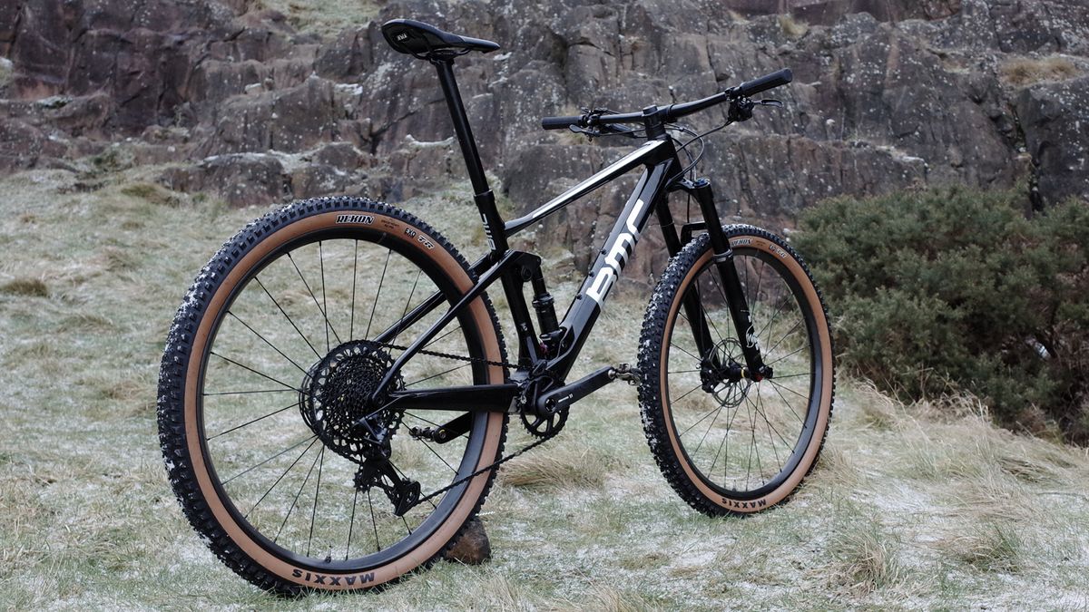 BMC Fourstroke 01 LT One review | Bike Perfect