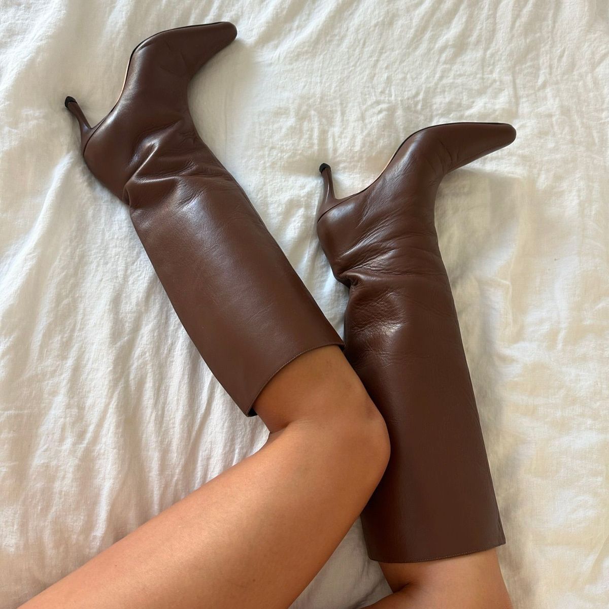 5 Boot Colour Trends We Expect to Dominate Winter 2024 | Who What Wear