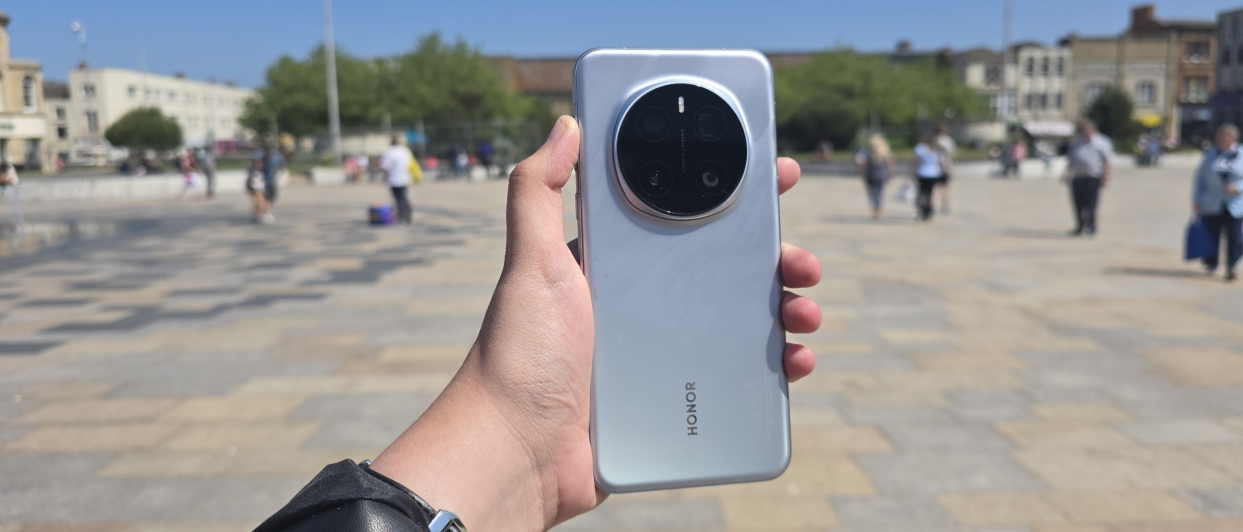Honor Magic 7 Pro review: an excellent AI camera phone for content ...