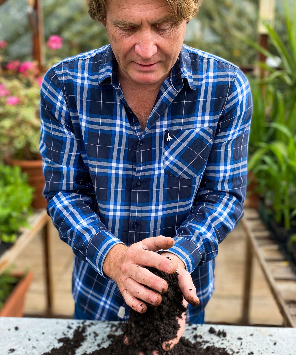 How to use a wormery for compost: guide to worm compost bins | Homes ...