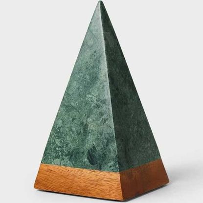 9 dark-colored Christmas decorating ideas for a festive look that's ...