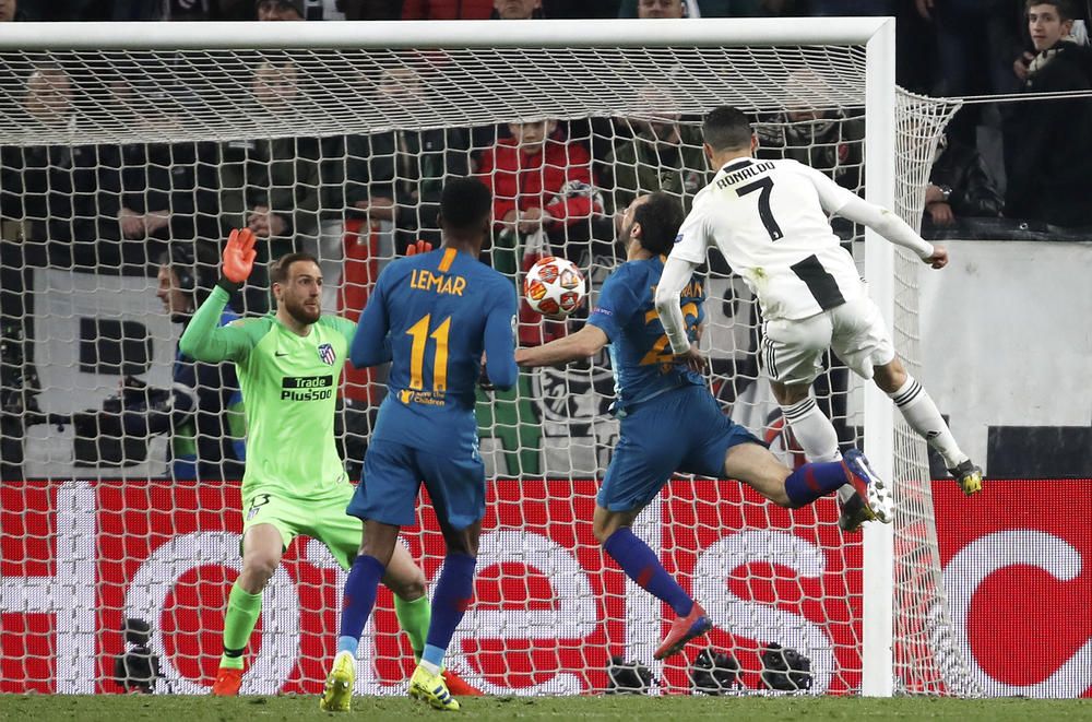 Ronaldo hat-trick sinks Atletico and sends Juve into last eight ...