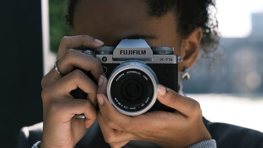Fujifilm X-T50 vs X-T5 | Digital Camera World