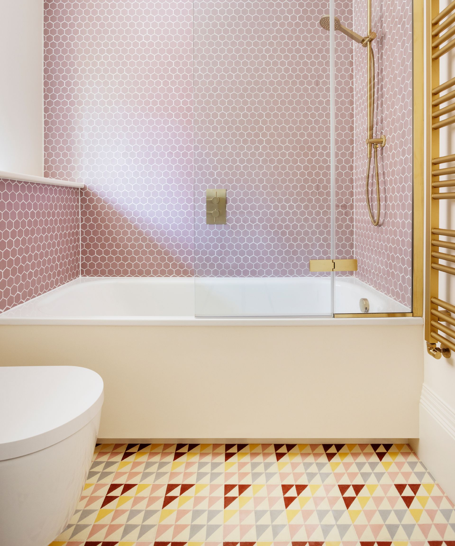 5 surprising expert-approved ways to clean with your mop | Homes and ...