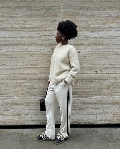 7 Black Trainers Outfits Fashion People Are Wearing Instead of White ...
