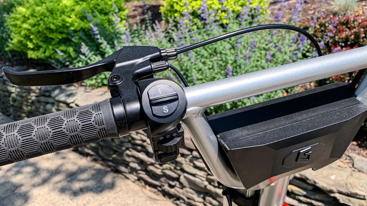 Glion Balto electric scooter review | Tom's Guide