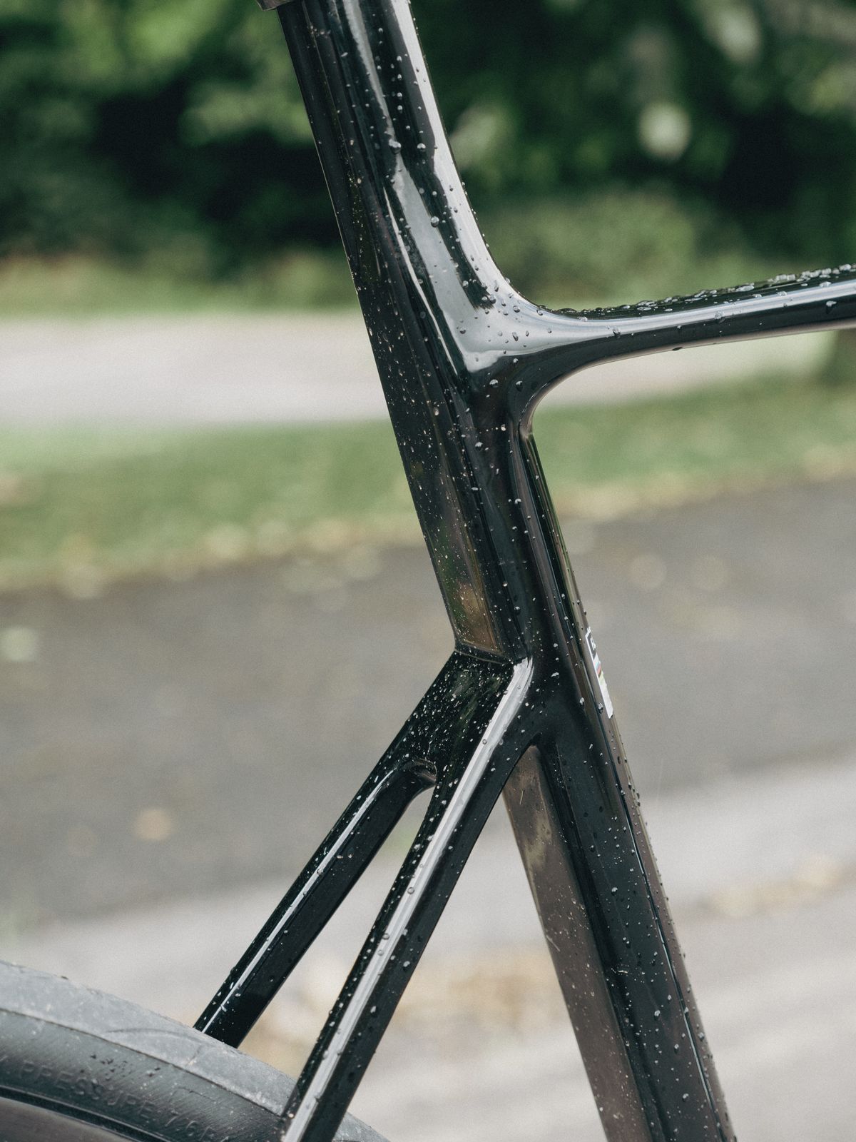 Factor O2 VAM review: A racy featherweight you'll buy with your heart ...