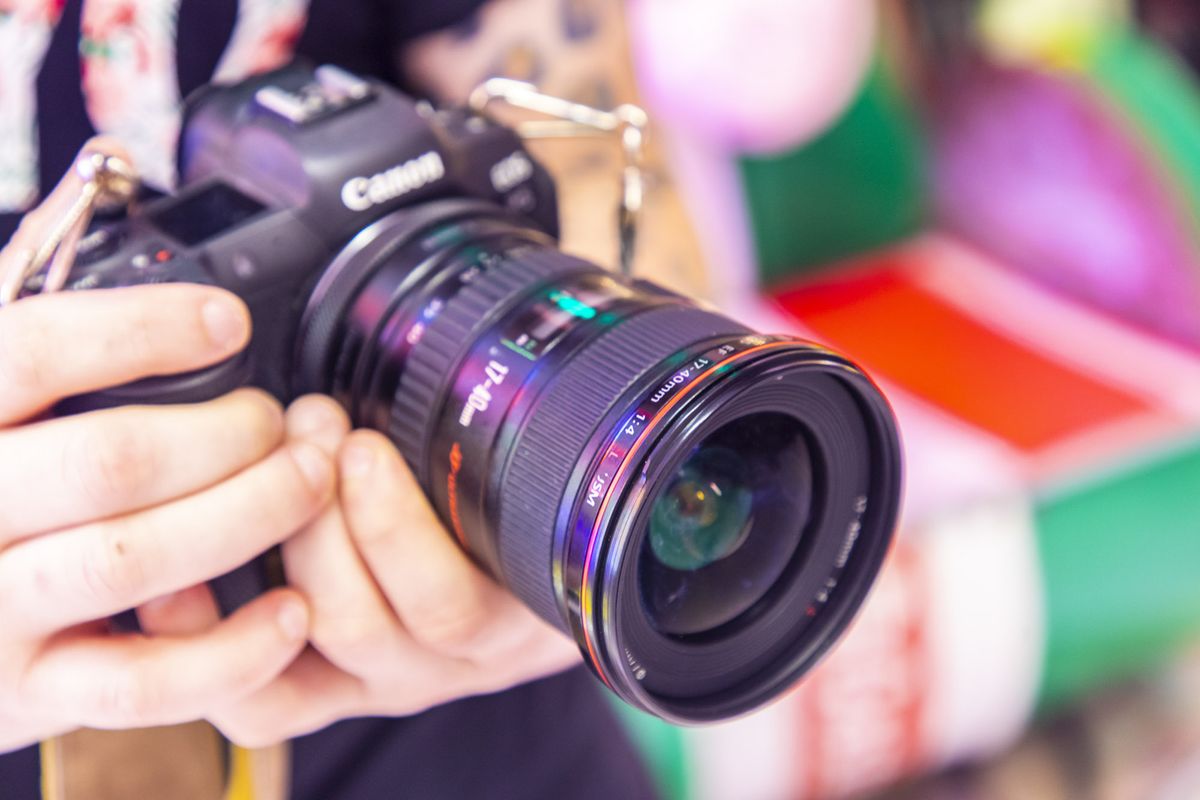 10 pro photo tips for incredible portraits in a simple home studio ...