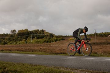 Lower back pain and cycling: I’m a physiotherapist, and here’s all you ...