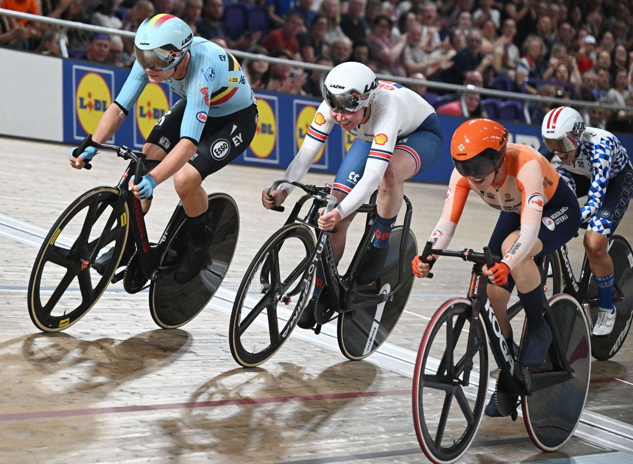 ‘I can’t believe I’m world champion’ - Emma Finucane wins dominant ...