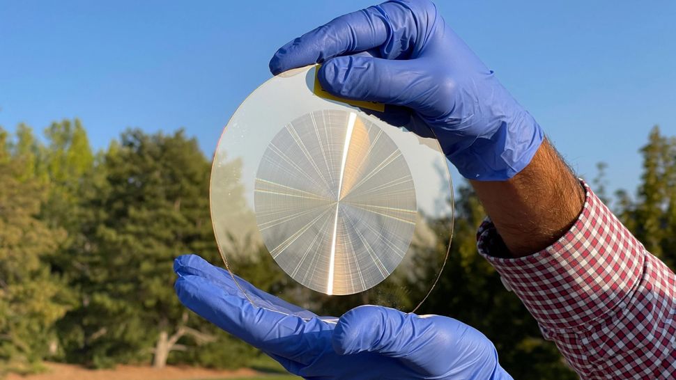 Flat, razor-thin telescope lens could change the game in deep space ...