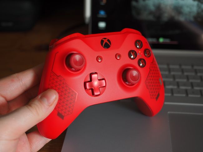 Xbox One Sport Red wireless controller is super stylish (and quite sexy ...