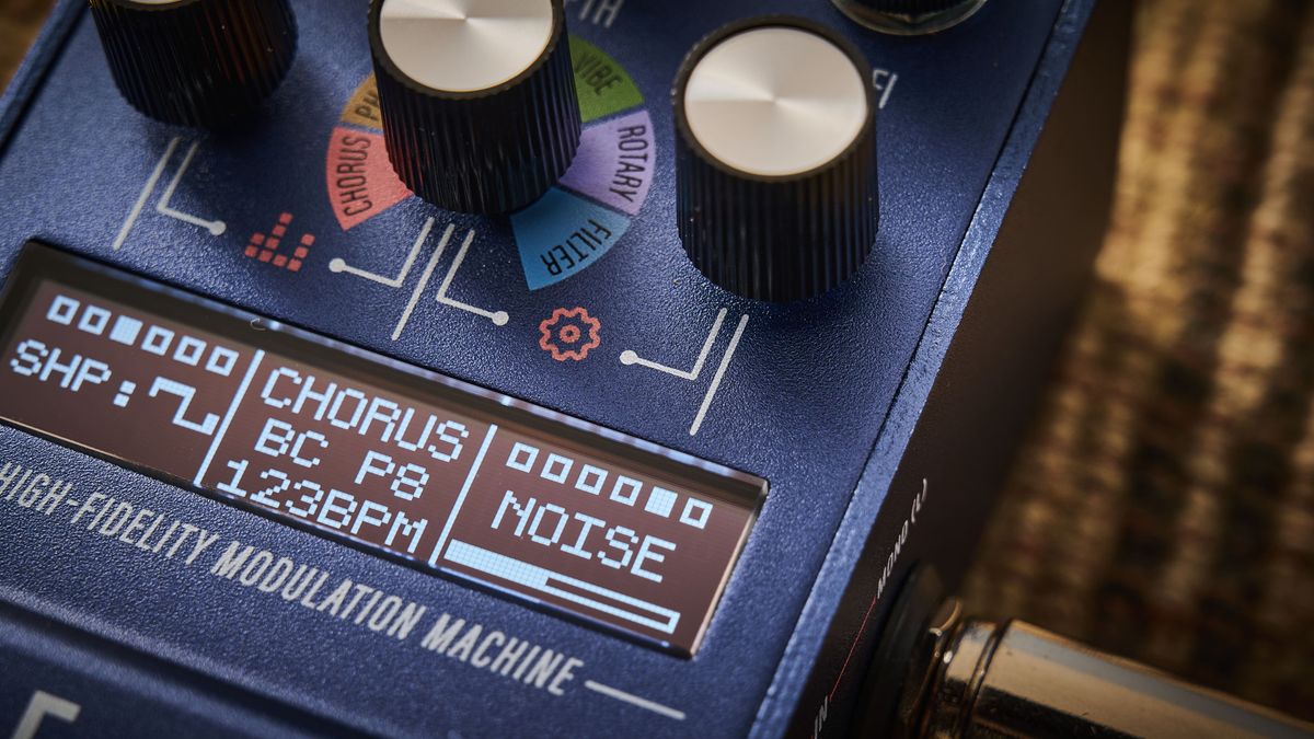 Walrus Audio Mako M1 MKII High-Fidelity Modulation Machine review ...