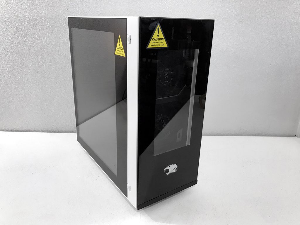 iBUYPOWER Snowblind Review: Translucent Screen on the Side | Tom's Hardware
