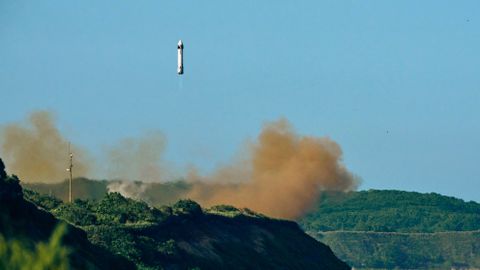 Watch Honda launch (and land) its 1st reusable rocket in this wild ...