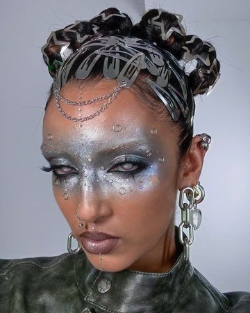 The 3 Maximalist Makeup Artists You Should Follow in 2025 | Who What Wear