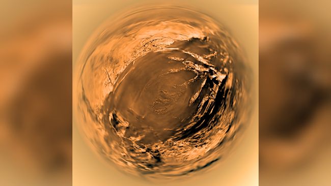 Space photo of the week: Look into Titan's 'eye,' 20 years after the ...