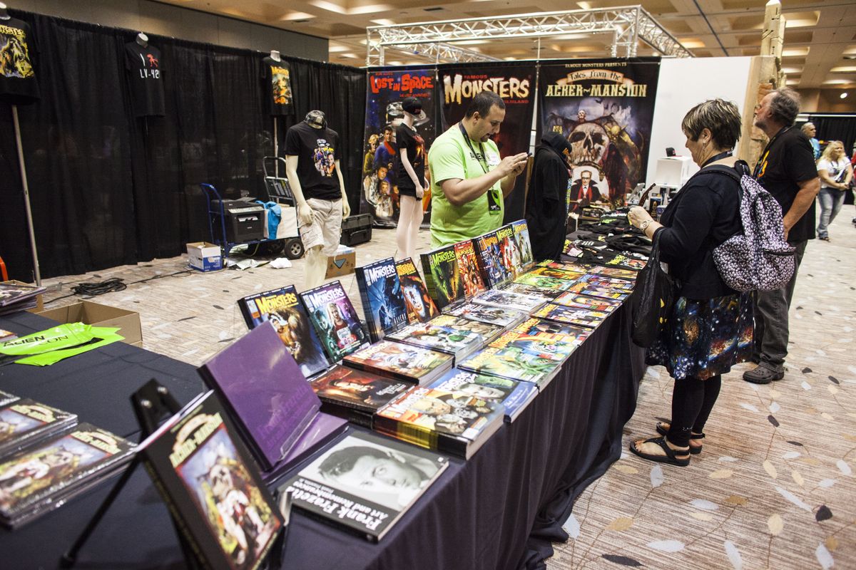 Extraterrestrials Invade California: Alien Con 2016 in Photos : Page 3 ...