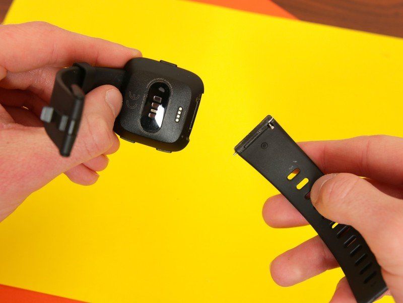 How to change Fitbit Versa and Versa 2 bands | Android Central