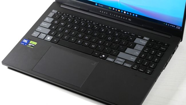 I love weird laptop designs, here are 3 that hit or missed in 2025 ...