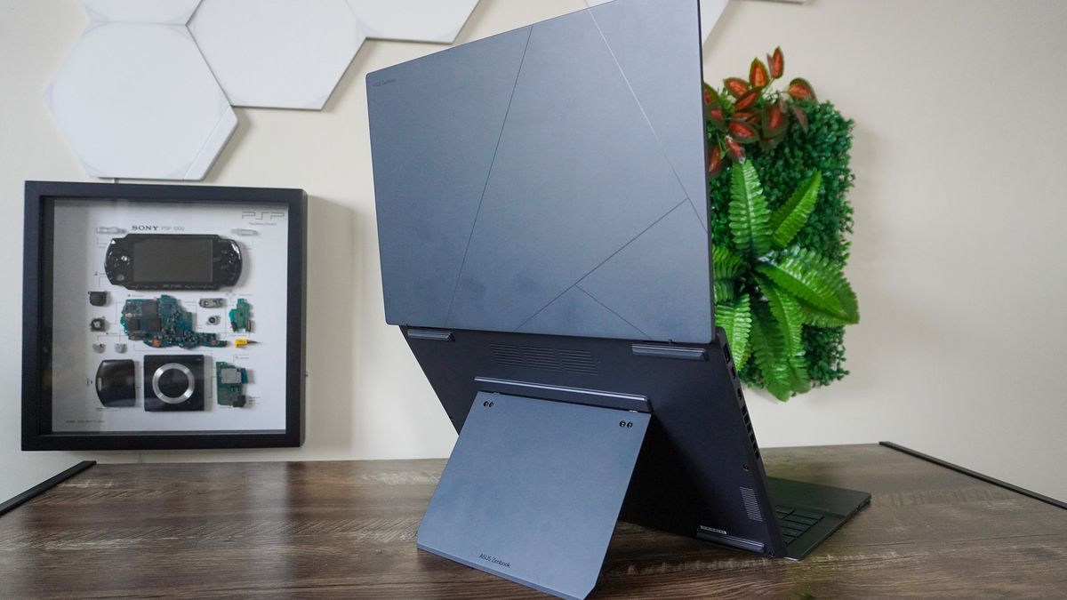 Asus Zenbook Duo (2024) review: the first great dual-screen laptop ...